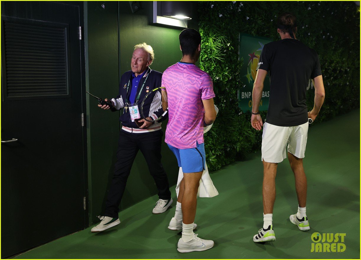 Carlos Alcaraz Attacked By Bees During Tennis Tournament in Indian ...