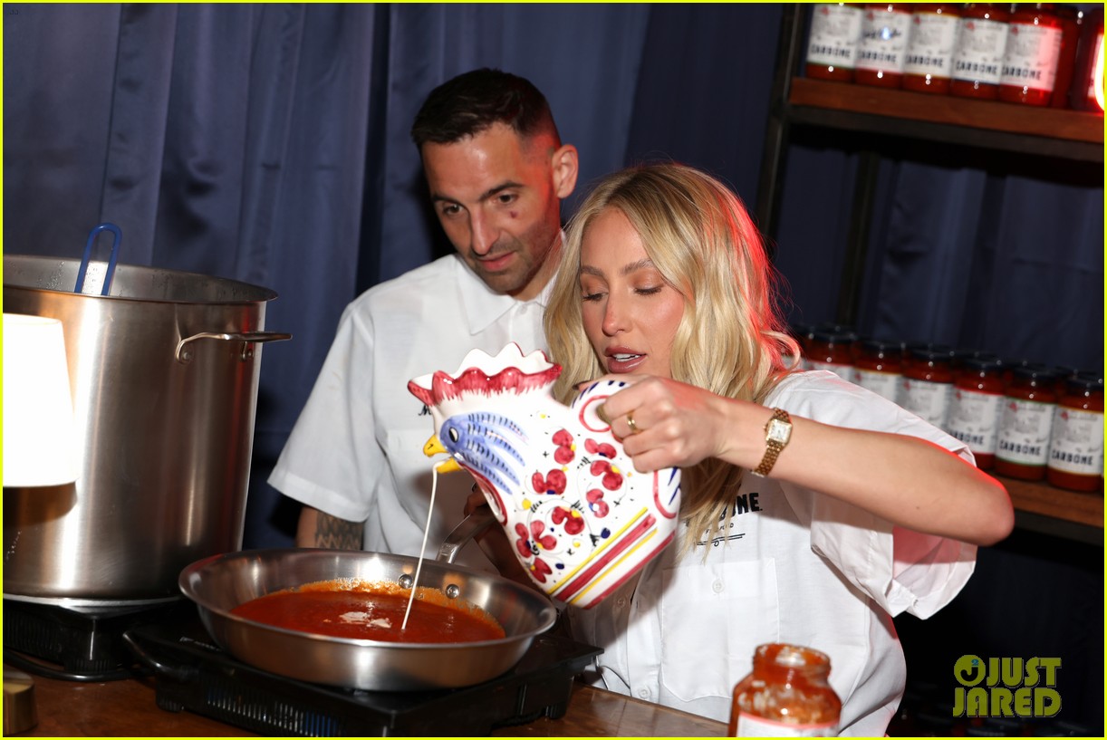 Alix Earle & Boyfriend Braxton Berrios Couple Up at Alex Cooper's ...