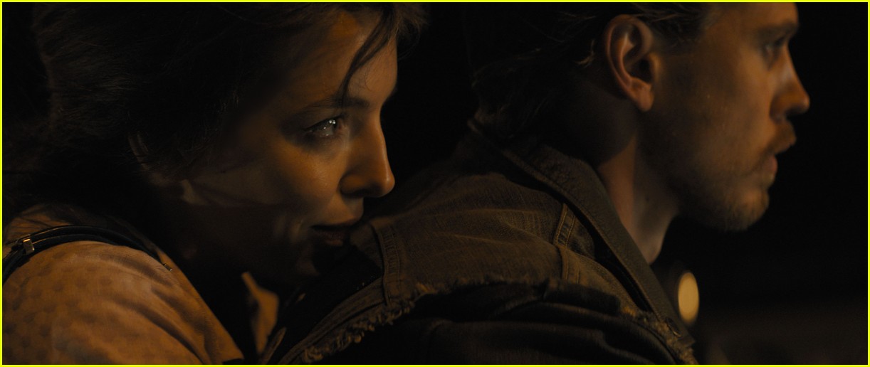 Austin Butler Stars Alongside Tom Hardy & Jodie Comer in New Crime Thriller 'The Bikeriders ...