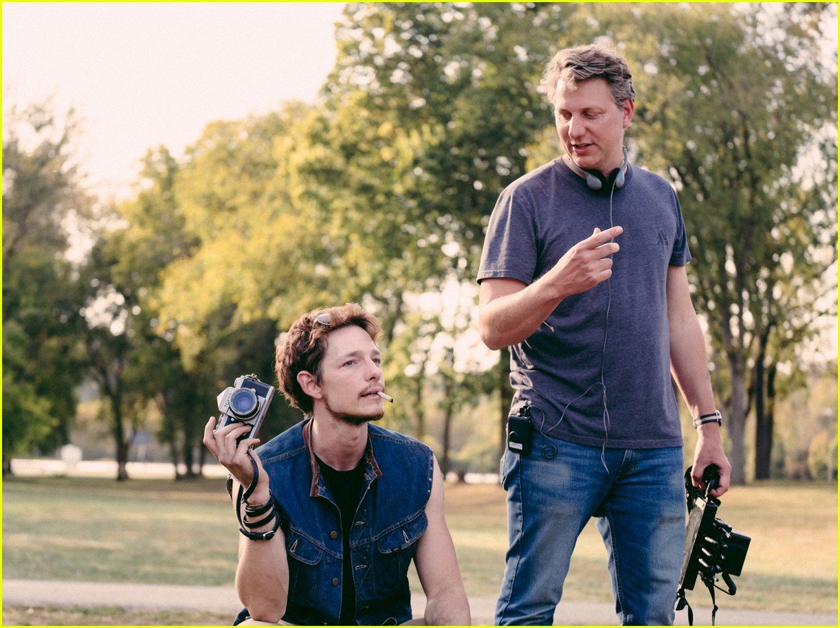 Austin Butler Stars Alongside Tom Hardy & Jodie Comer in New Crime Thriller 'The Bikeriders ...