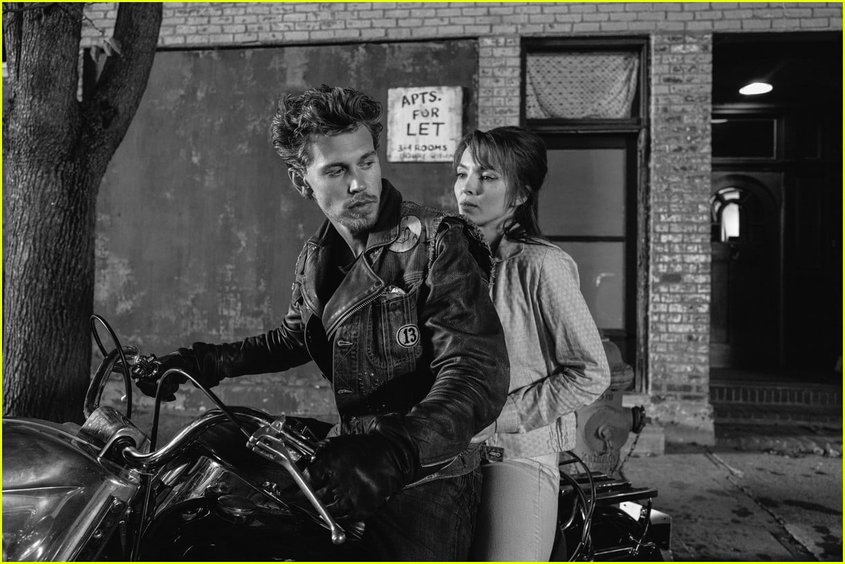 Austin Butler Stars Alongside Tom Hardy & Jodie Comer in New Crime Thriller 'The Bikeriders ...