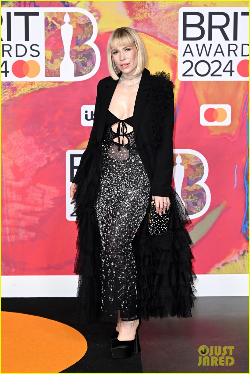 Dua Lipa Joins Ellie Goulding, Kylie Minogue & More at BRIT Awards 2024 ...