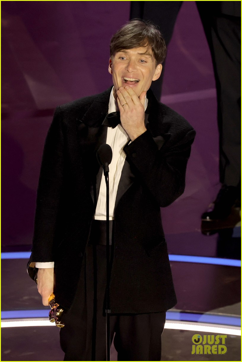 Cillian Murphy Wins Best Actor at Oscars 2024, Dedicates His Award to ...