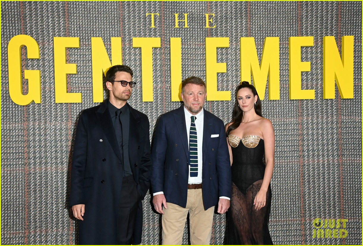 David Beckham & Jason Statham Support Pal Guy Ritchie at UK Premiere of ...