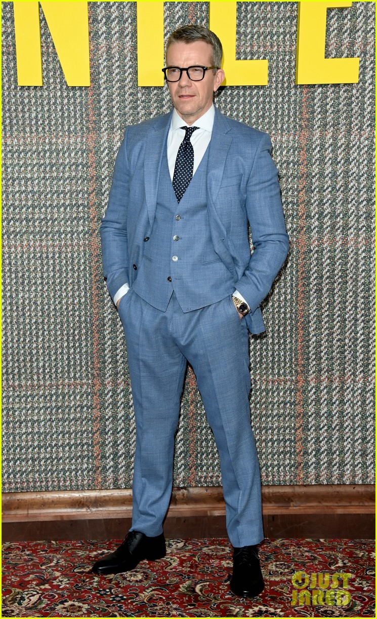 David Beckham & Jason Statham Support Pal Guy Ritchie at UK Premiere of ...