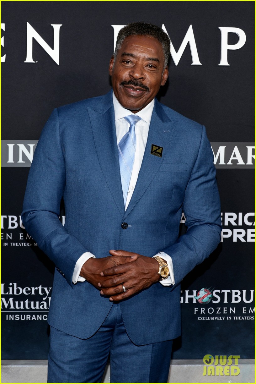 Bill Murray Splashes Water at 'Ghostbusters: Frozen Empire' Cast on NYC ...