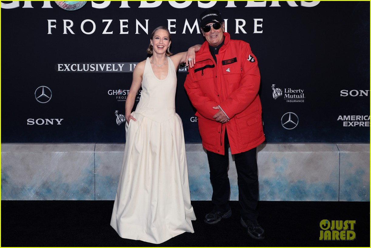 Bill Murray Splashes Water at 'Ghostbusters: Frozen Empire' Cast on NYC ...