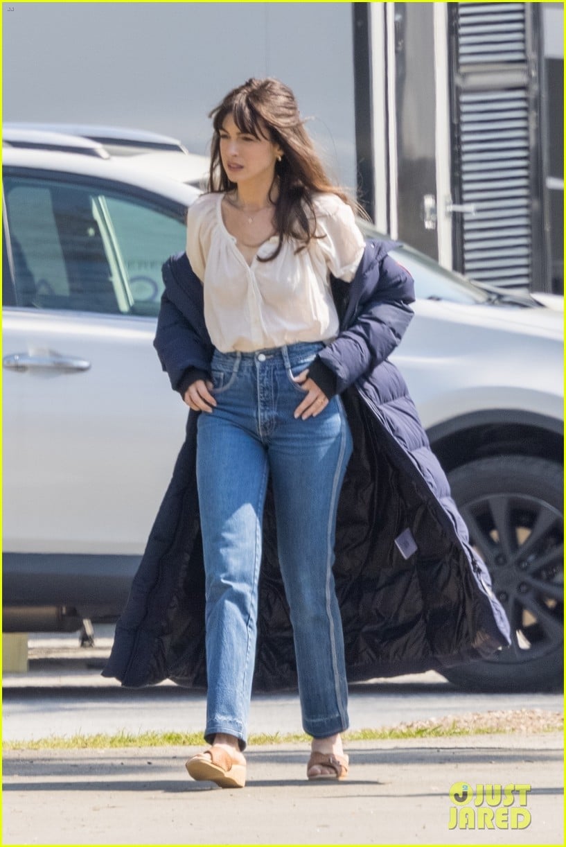 Anne Hathaway Films New Movie 'Flowervale Street' in Atlanta Following ...