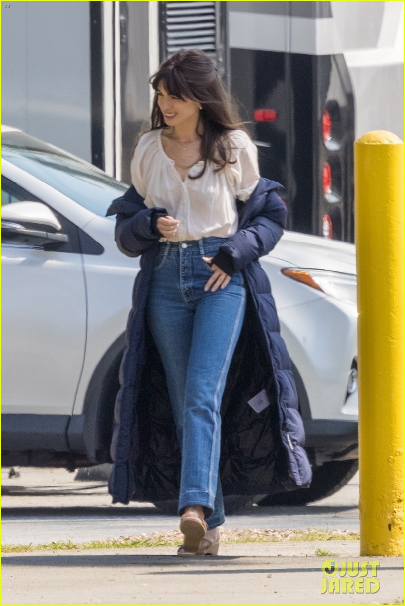 Anne Hathaway Films New Movie 'Flowervale Street' in Atlanta Following ...