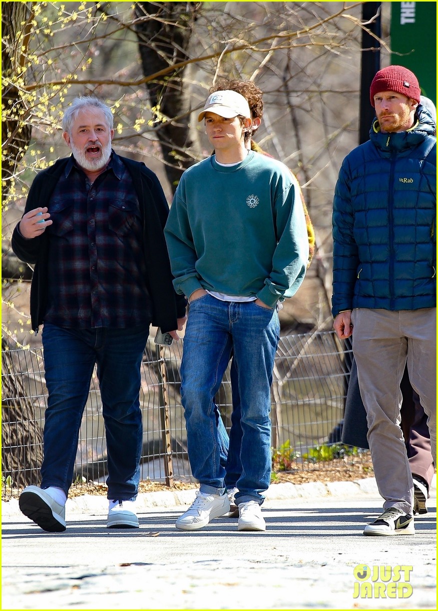 Tom Holland Enjoys Stroll Around Central Park in NYC with Brother Harry ...