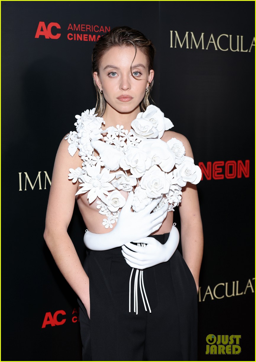 Sydney Sweeney Wears Elaborate Sculpted Top at 'Immaculate' Beyond Fest ...