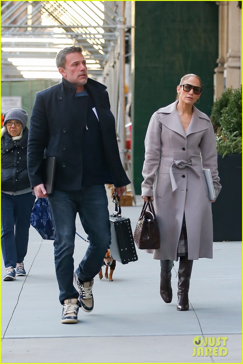 Jennifer Lopez & Ben Affleck Spotted in New York City During Spring ...