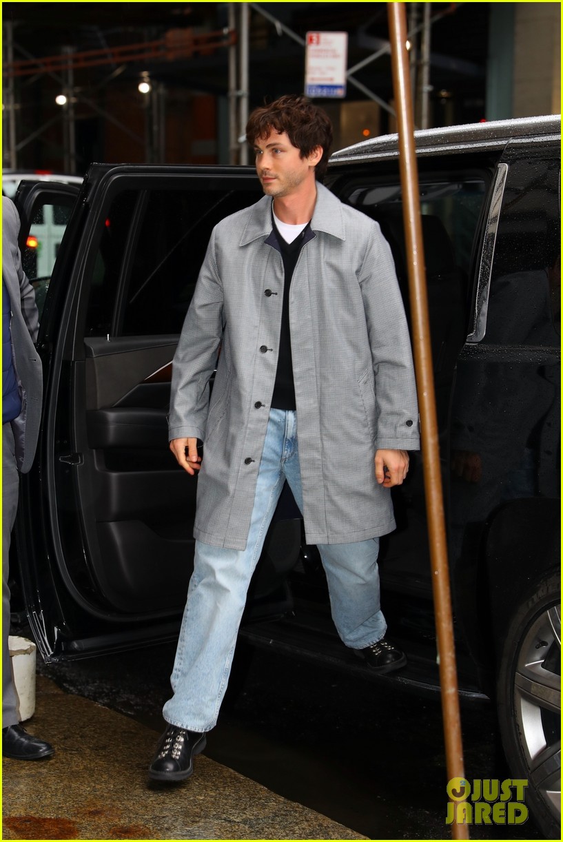 Joey King & Logan Lerman Go On Double Date with Their Partners in New ...