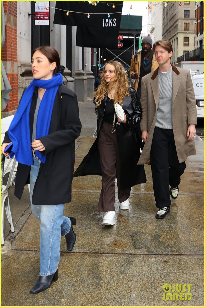 Joey King & Logan Lerman Go On Double Date with Their Partners in New ...