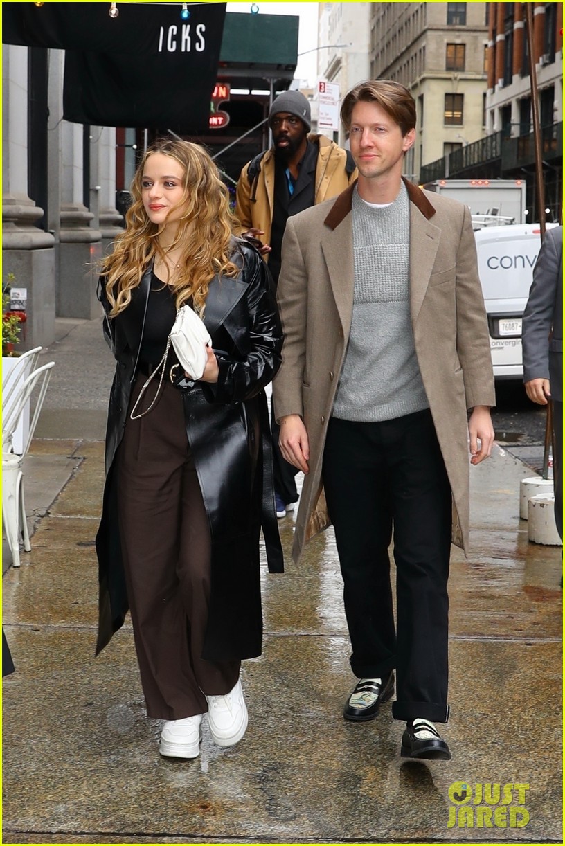 Joey King & Logan Lerman Go On Double Date with Their Partners in New ...