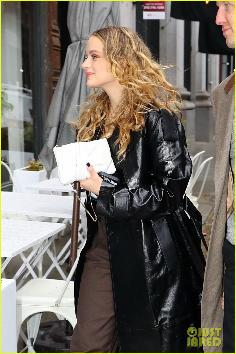 Joey King & Logan Lerman Go On Double Date with Their Partners in New ...