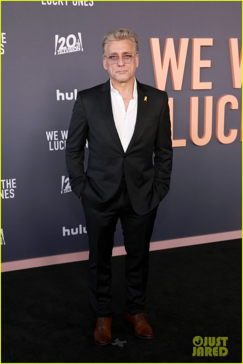 Joey King & Logan Lerman Get Support From Partners Steven Piet & Ana ...