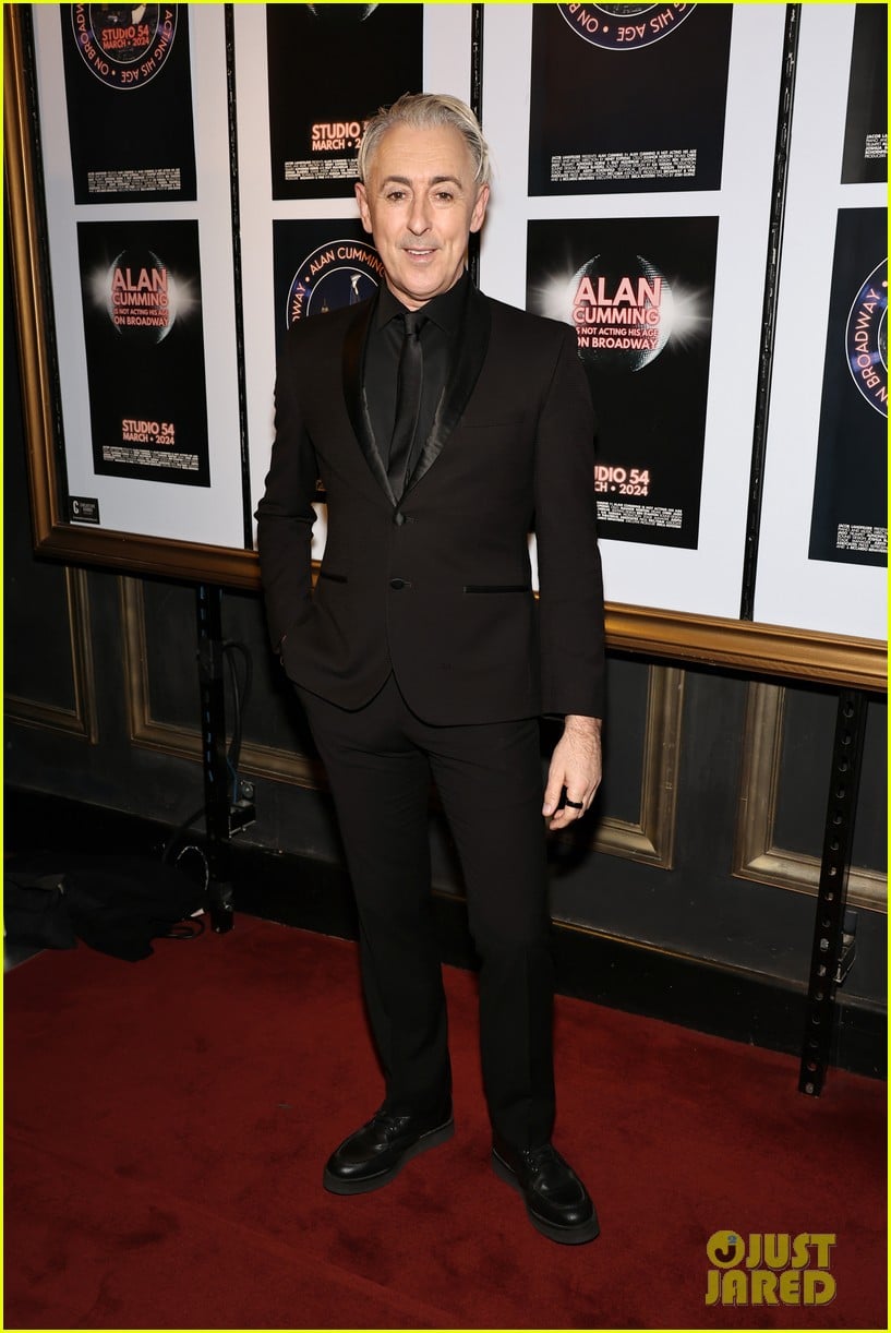 Julianna Margulies & Cole Escola Support Alan Cumming's One-Man Show ...