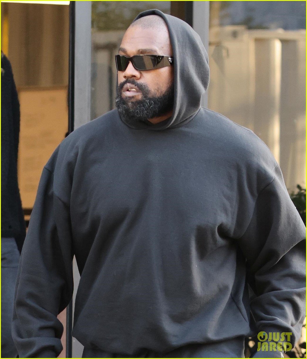 Kim Kardashian Wears Her Hair in Pigtails for Son Saint's Basketball ...