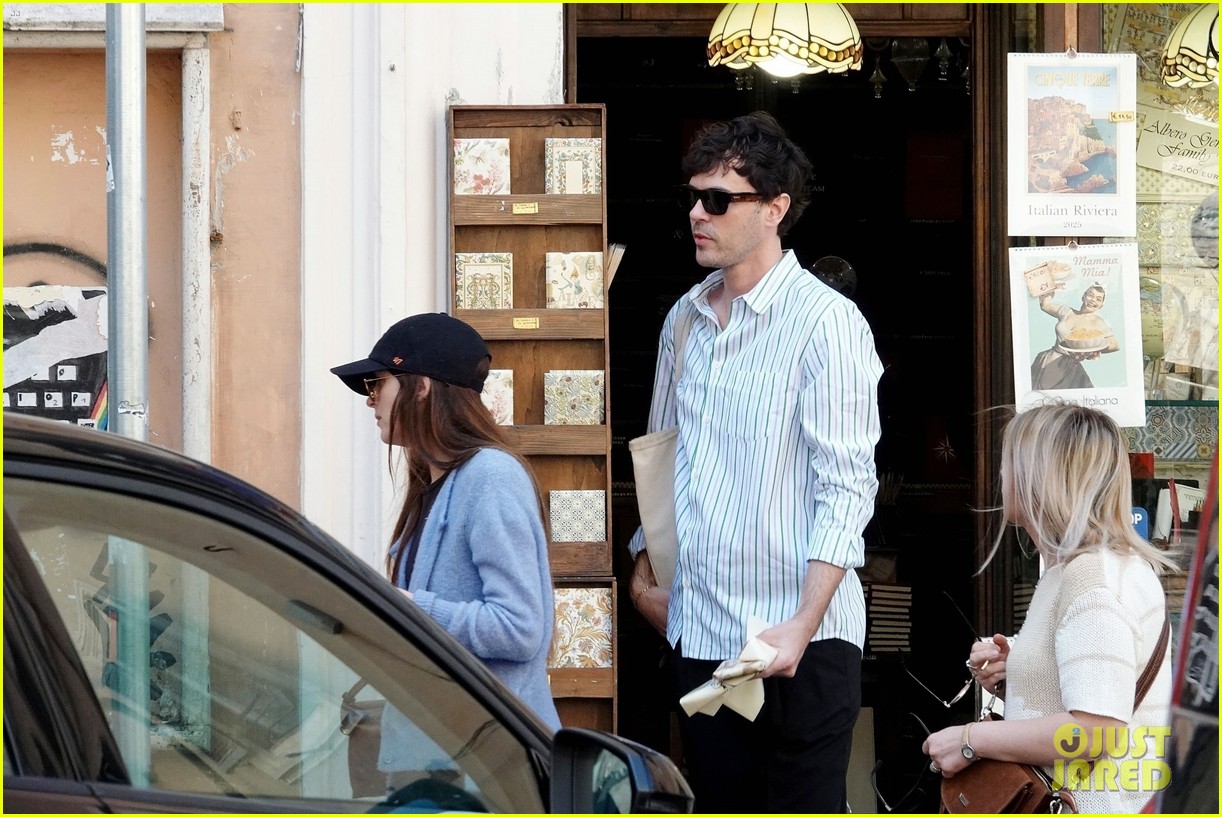 Dakota Johnson & Close Friend Blake Lee Go Sightseeing in Rome: Photo ...