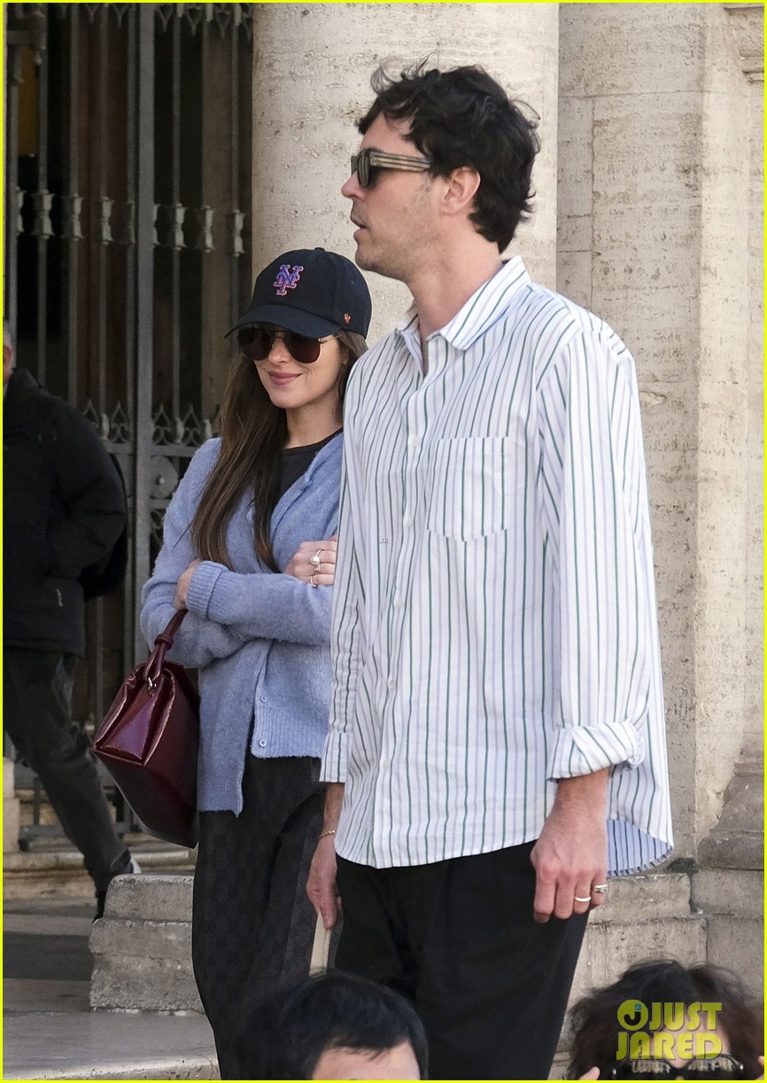 Dakota Johnson & Close Friend Blake Lee Go Sightseeing in Rome: Photo ...