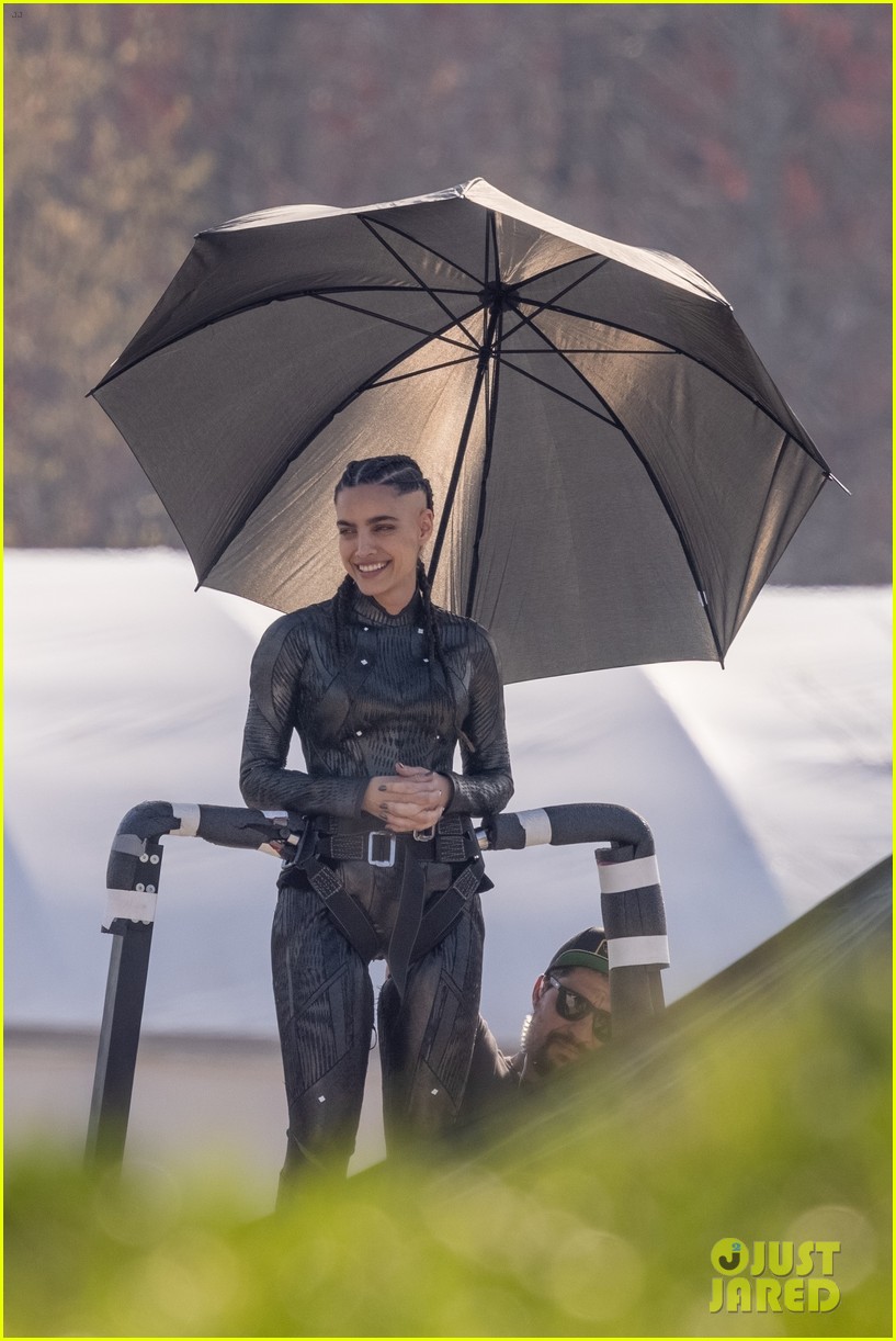 Maria Gabriela de Faria Seen in The Engineer Costume for First Time on ...