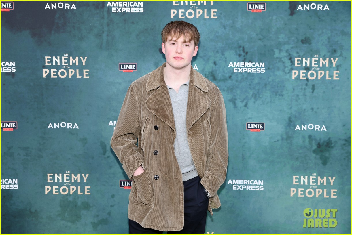 Rachel McAdams, Adam Driver, & More Support Jeremy Strong at Opening of ...