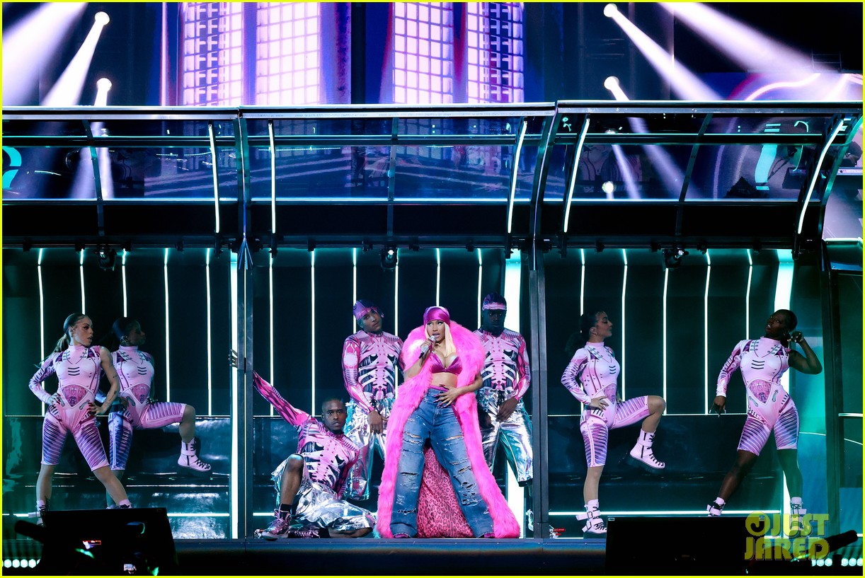 Nicki Minaj 2024 Tour Photos Revealed - See Her 'Pink Friday 2' Tour ...