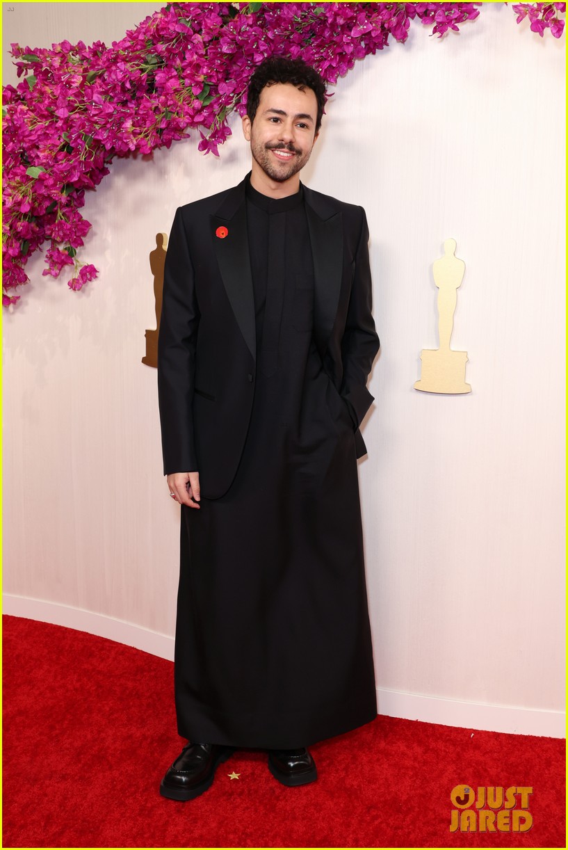 'Poor Things' Stars Mark Ruffalo, Willem Dafoe, Ramy Youssef & Director ...