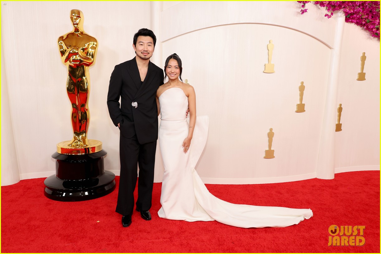 'Barbie' Stars Kingsley Ben-Adir & Simu Liu Hit the Carpet In All Black ...