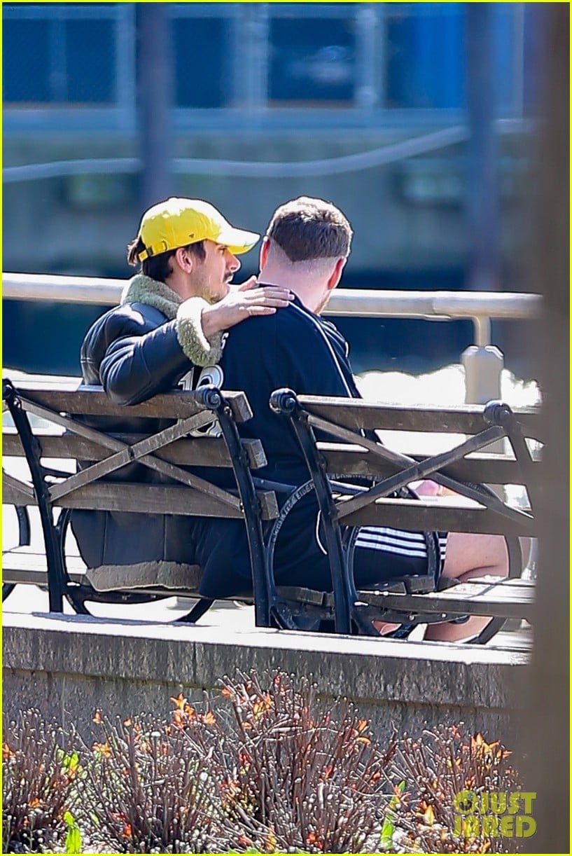 Sam Smith & Boyfriend Christian Cowan Cozy Up During NYC Outing: Photo ...