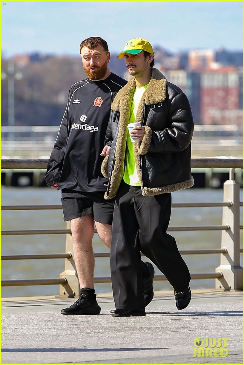 Sam Smith & Boyfriend Christian Cowan Cozy Up During NYC Outing: Photo ...