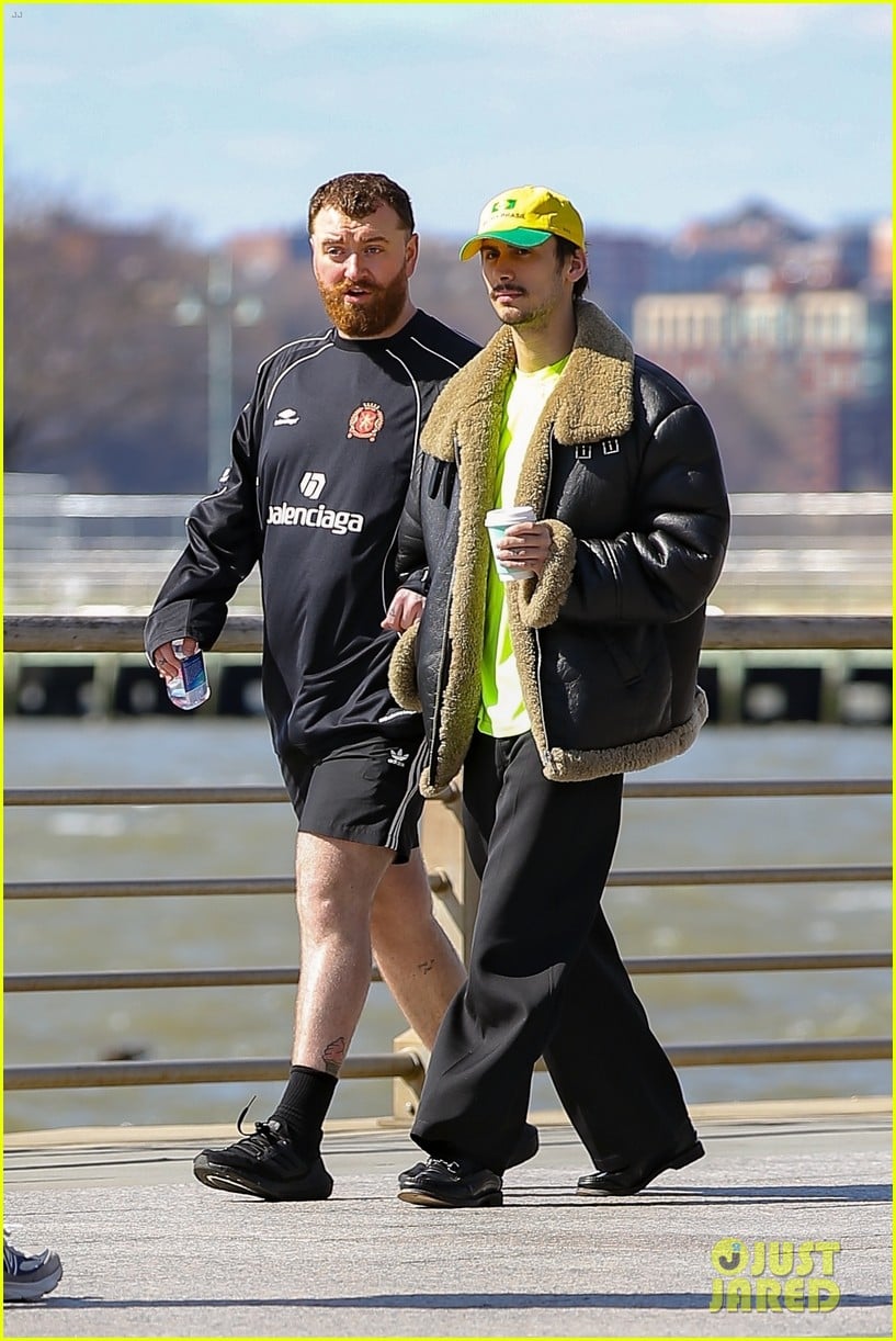 Sam Smith & Boyfriend Christian Cowan Cozy Up During NYC Outing: Photo ...