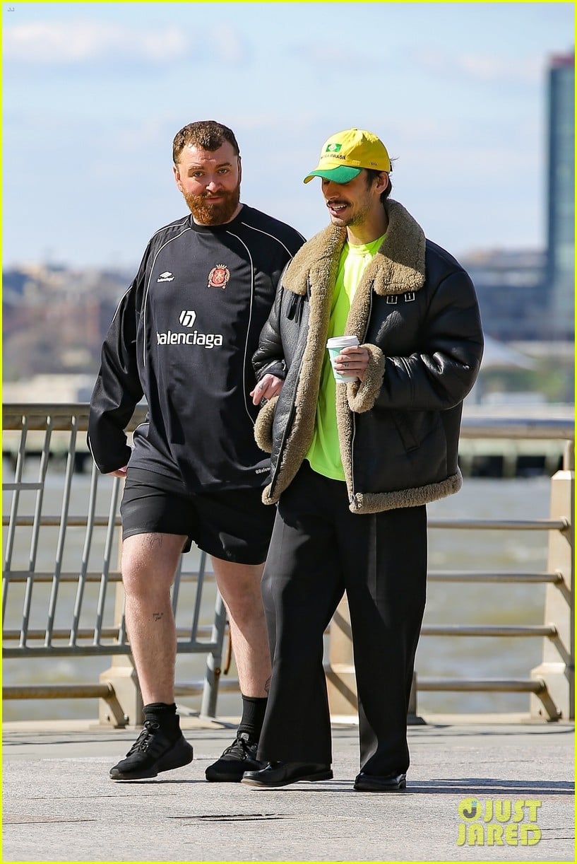 Sam Smith & Boyfriend Christian Cowan Cozy Up During NYC Outing: Photo ...