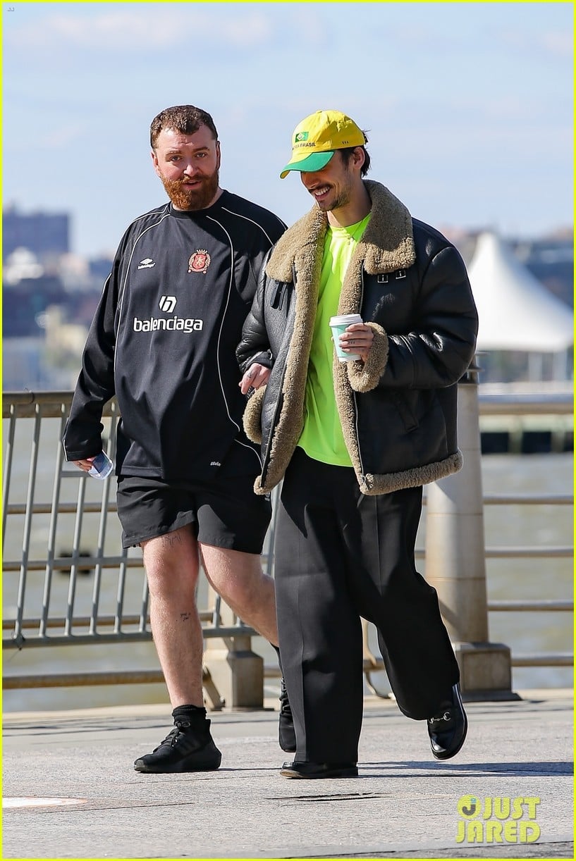 Sam Smith & Boyfriend Christian Cowan Cozy Up During NYC Outing: Photo ...