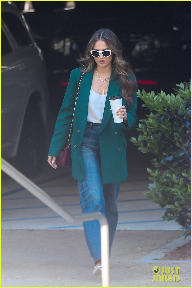 Jessica Alba Steps Down from Leadership Role at The Honest Company ...