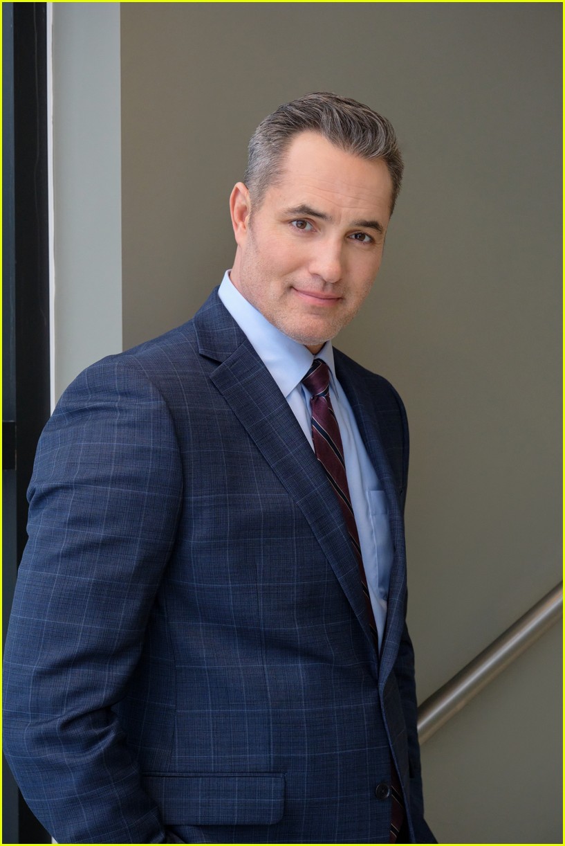 'One Bad Apple: A Hannah Swensen Mystery' - 2 Big Hallmark Stars ...