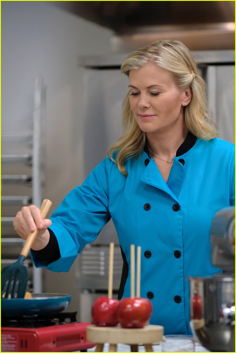 'One Bad Apple: A Hannah Swensen Mystery' - 2 Big Hallmark Stars ...