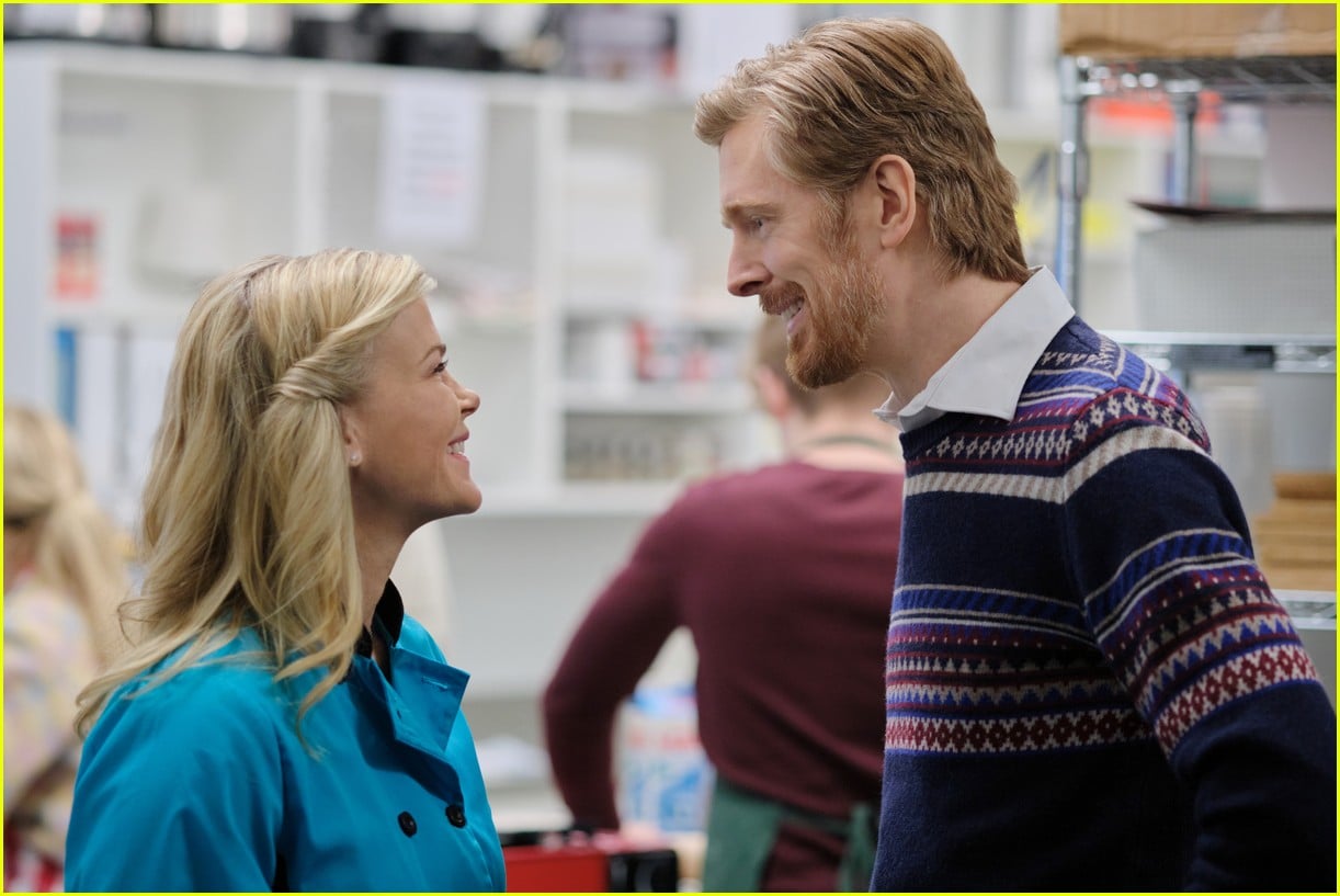 'One Bad Apple: A Hannah Swensen Mystery' - 2 Big Hallmark Stars Reunite On-Screen for Original ...