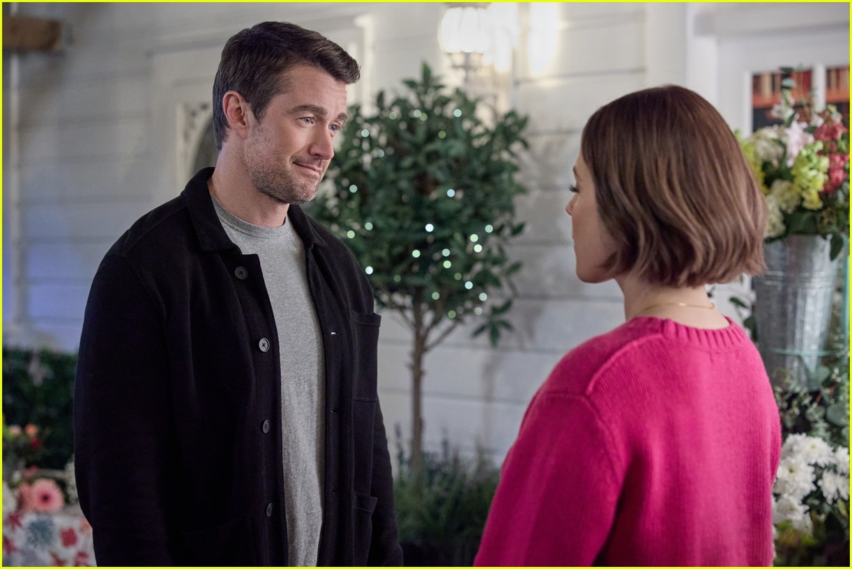 'Blind Date Book Club' - Movie Cast Includes 2 Hallmark TV Favorites ...