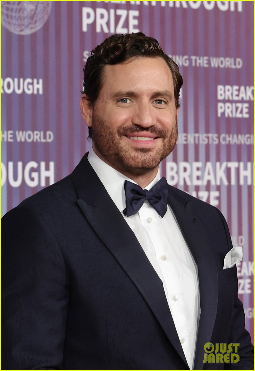 10th Breakthrough Prize Ceremony: See Photos of Every Attendee ...