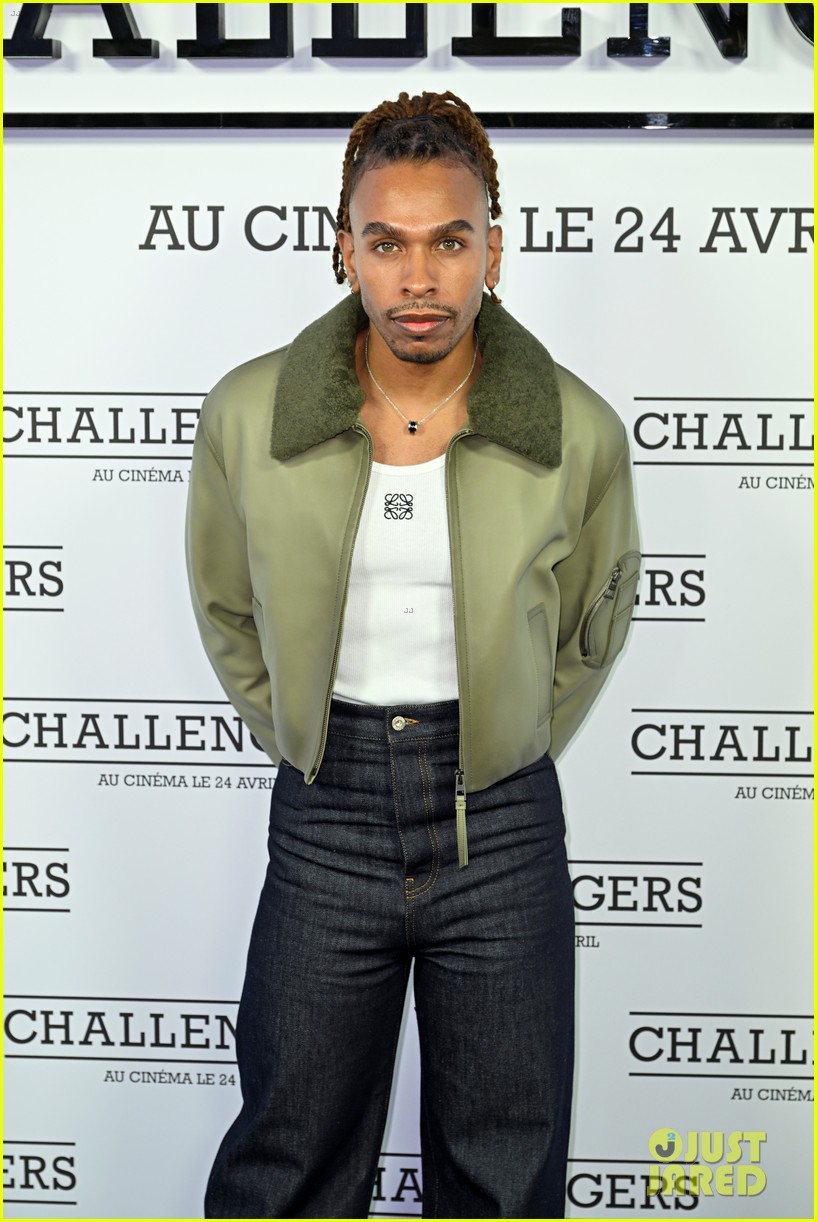 Zendaya Continues Her Parisian Takeover in Stunning Look at ...