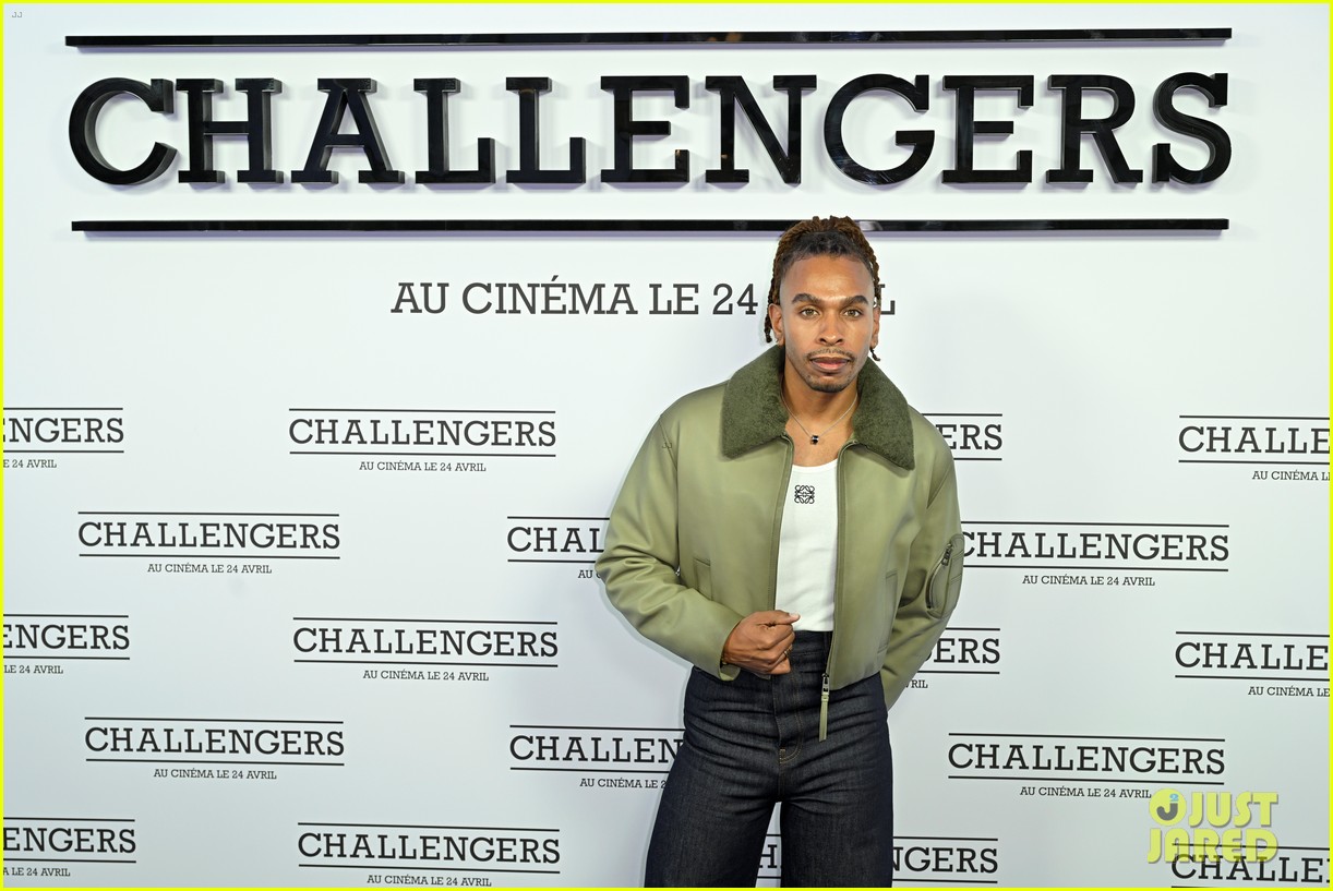 Zendaya Continues Her Parisian Takeover in Stunning Look at ...