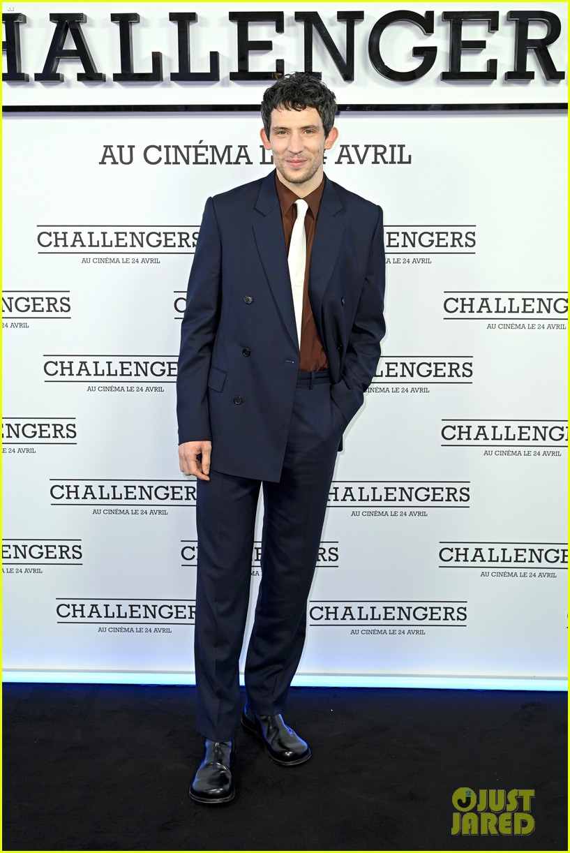 Zendaya Continues Her Parisian Takeover in Stunning Look at ...