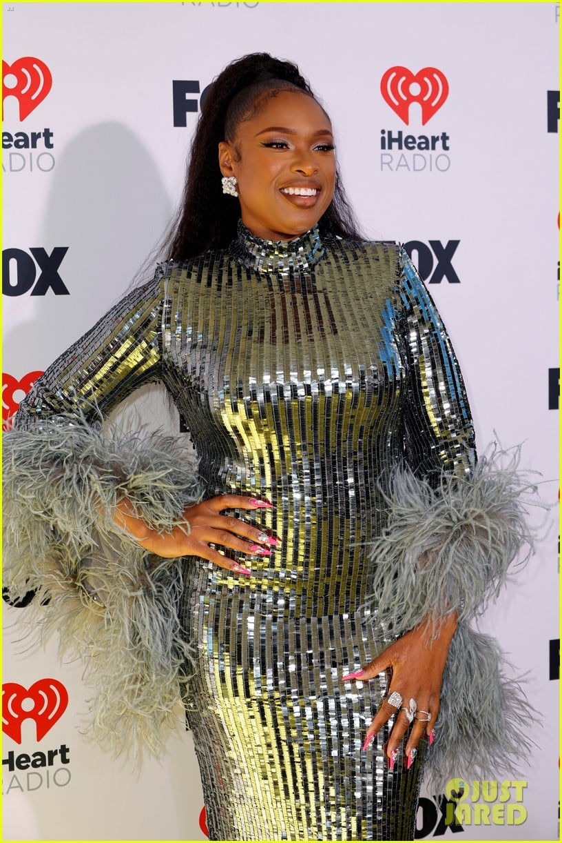 Meryl Streep & Jennifer Hudson Pay Tribute to Icon Award Winner Cher at ...