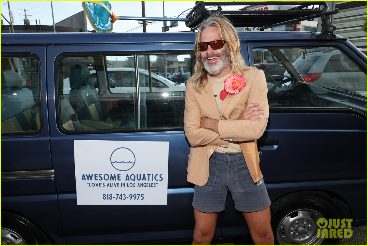 Chris Pine Wears Signature Short Shorts to 'Poolman' Premiere, Recalls ...