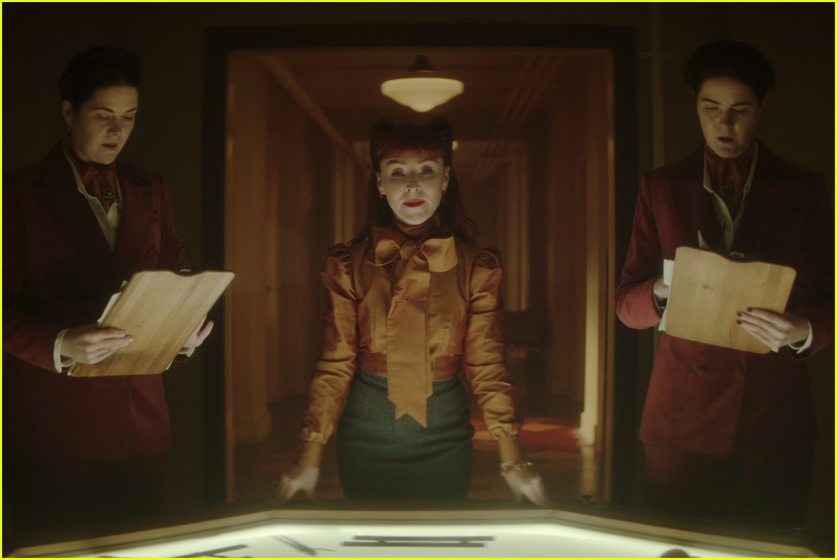 'Dead Boy Detectives' - Trailer Revealed & 9 Stars Join Cast of New ...