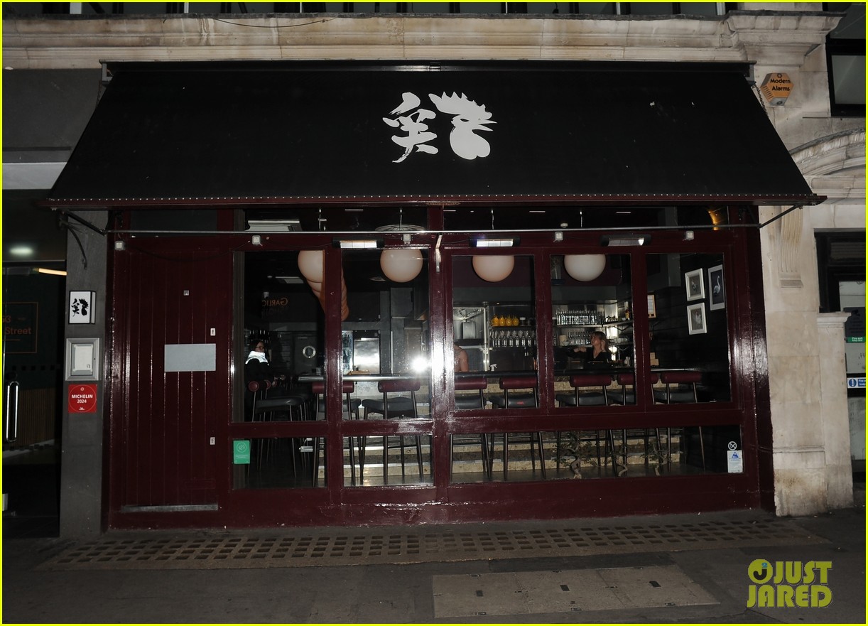 Ed Sheeran & Wife Cherry Seaborn Spotted On Rare Public Outing, Grab ...