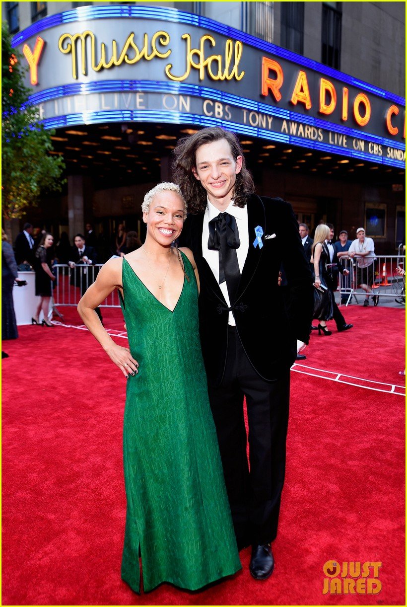 Photo: mike faist is he single 03 | Photo 5034266 | Just Jared ...