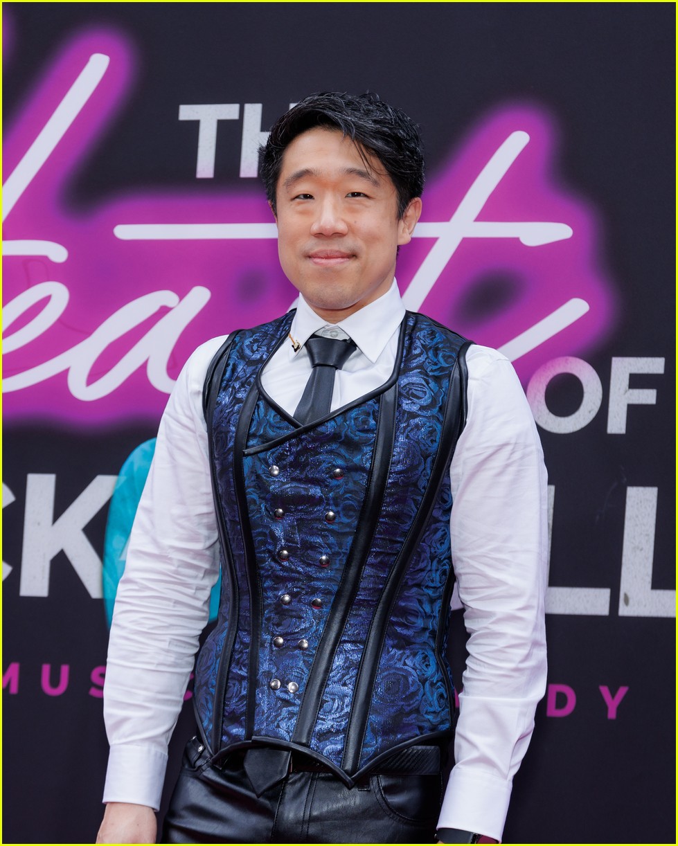 Corey Cott & McKenzie Kurtz Celebrate at Gala Performance of Broadway's ...